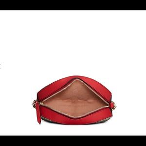 Gucci | Bags | Gucci Gg Supreme Heart Snake Bag Limited Edition | Poshmark